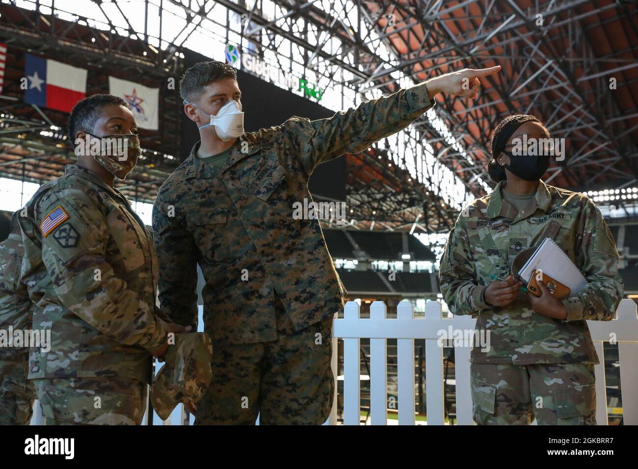 U.S. Army Sgt. 1st Class Shannon Ross, right, and U.S. Army Sgt. Maj ...