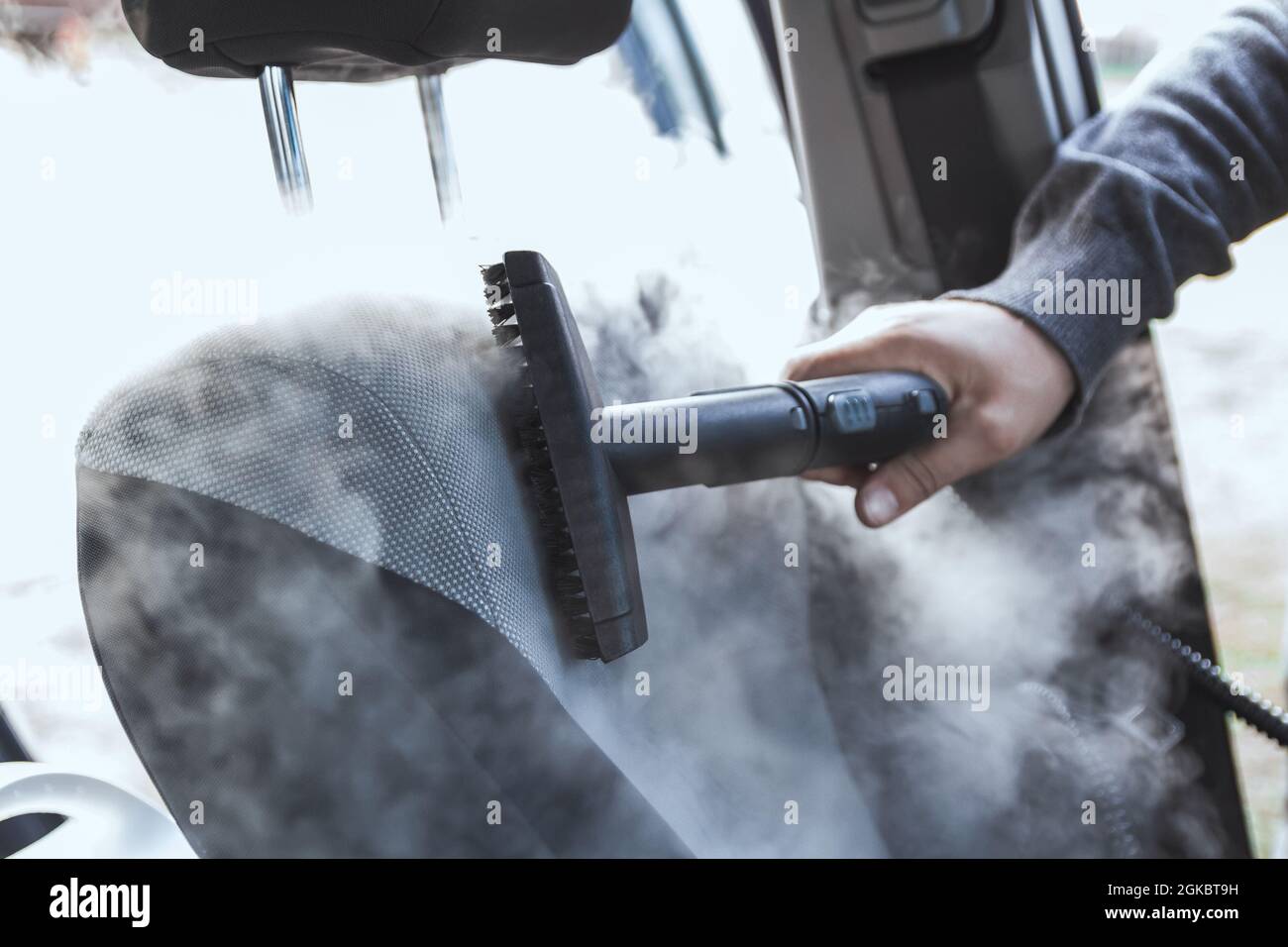 Steam interior car cleaning hi-res stock photography and images - Alamy