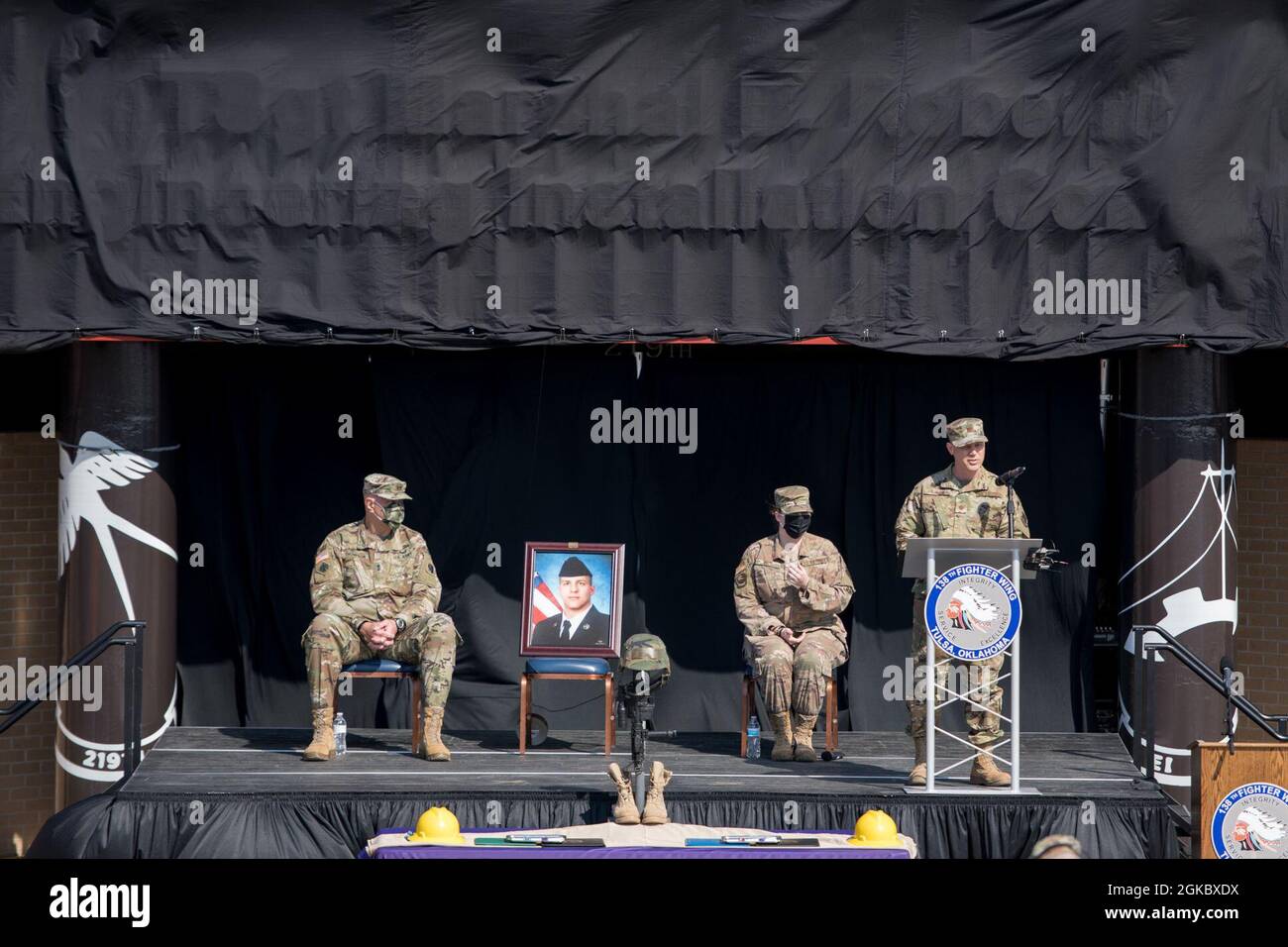 205th engineering installation squadron hi-res stock photography and ...