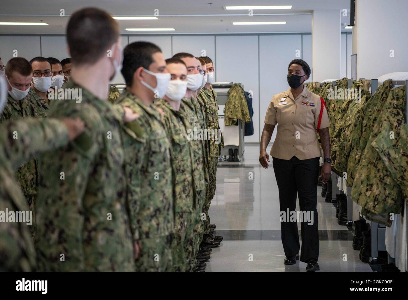 Aviation Machinist’s Mate 1st Class Latasha Lawrence, a recruit ...