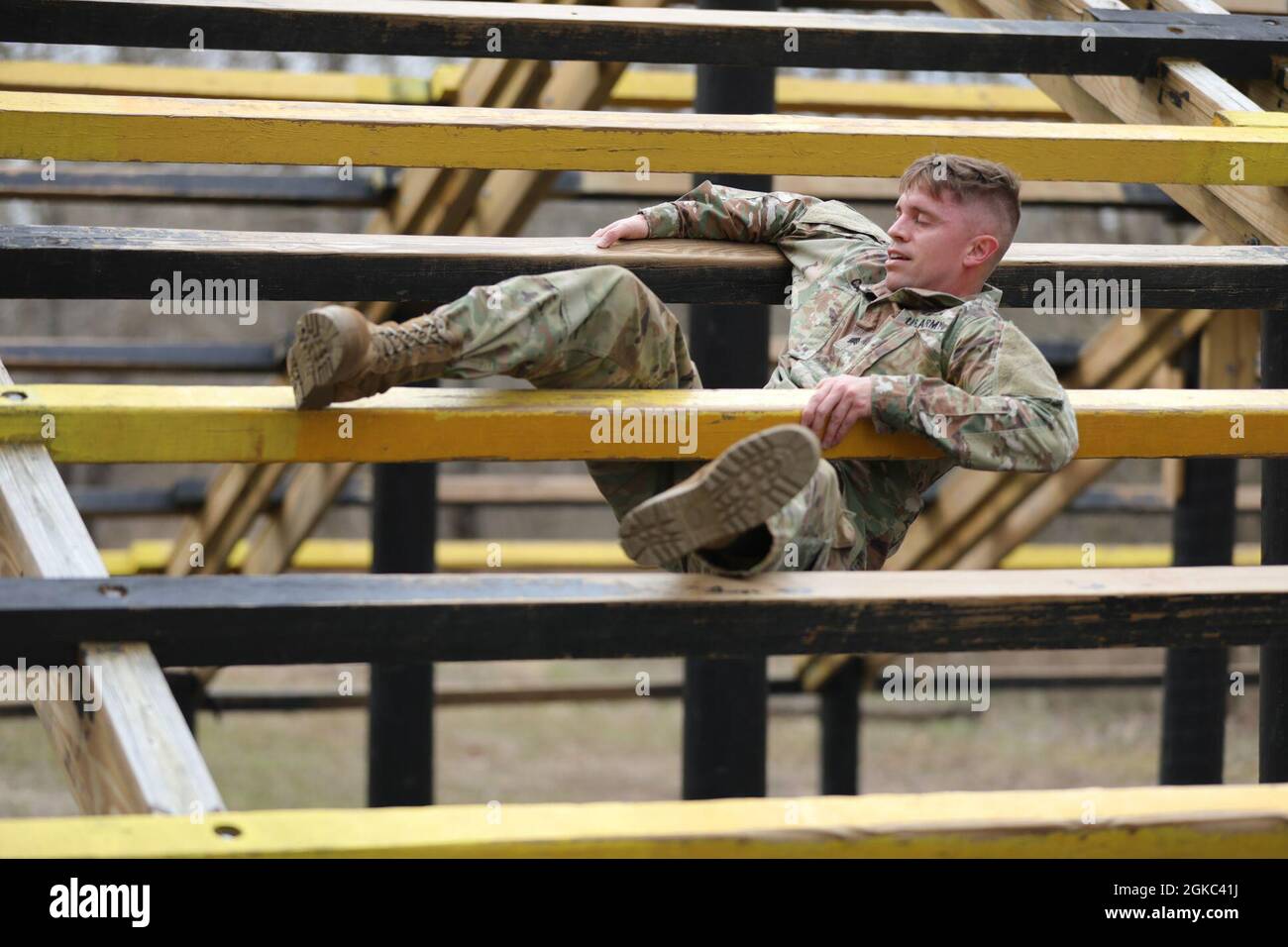 Soldiers complete The Sabalauski Air Assault School Obstacle Course as ...