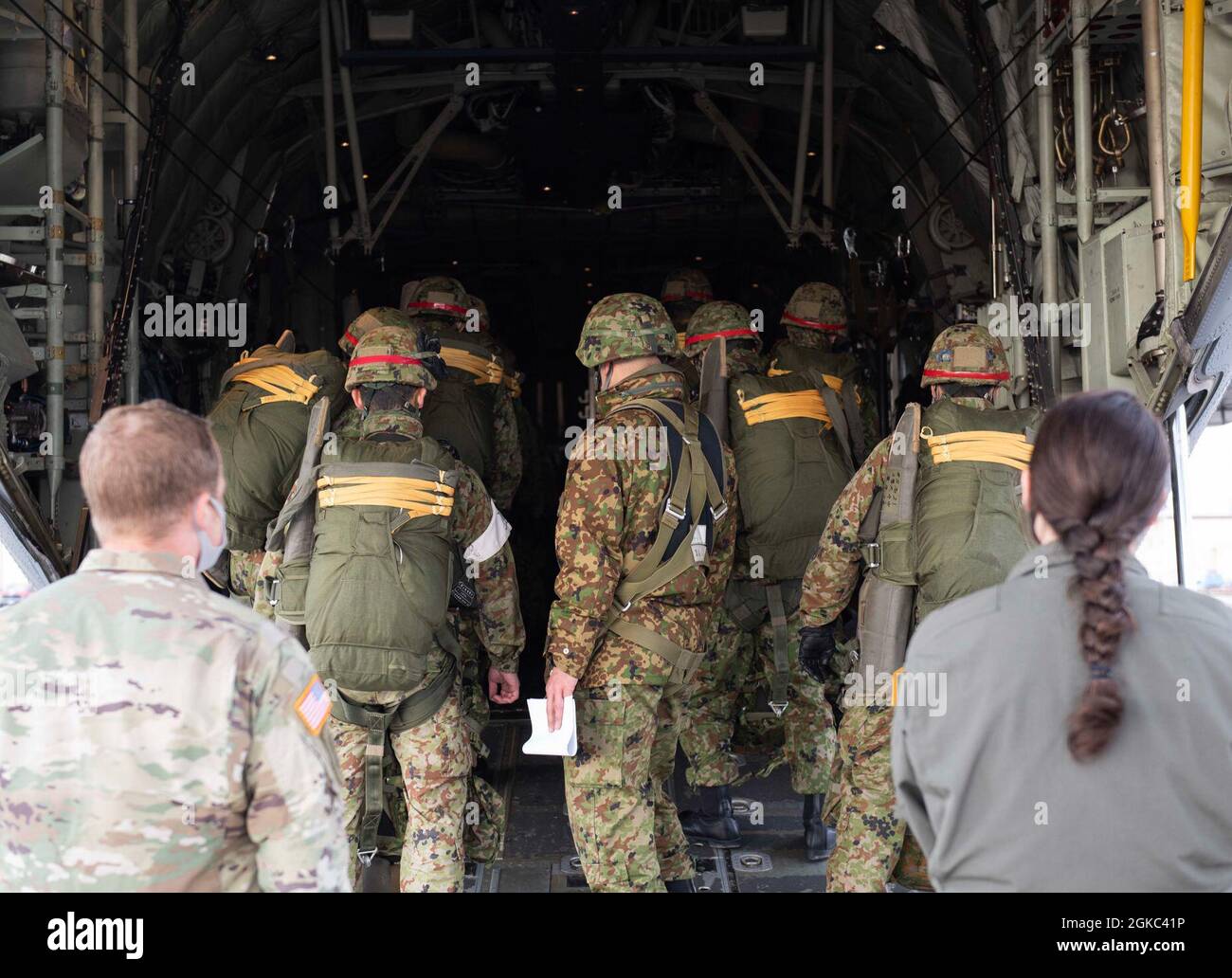 Japan Ground Self-Defense Force paratroopers assigned to the 1st ...