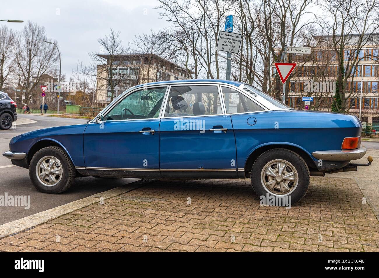 NSU RO80 limousine of the upper middle class with rotary engine from ...