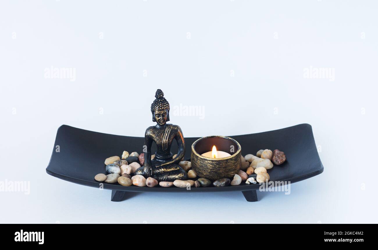 God statue pebble head hi-res stock photography and images - Alamy