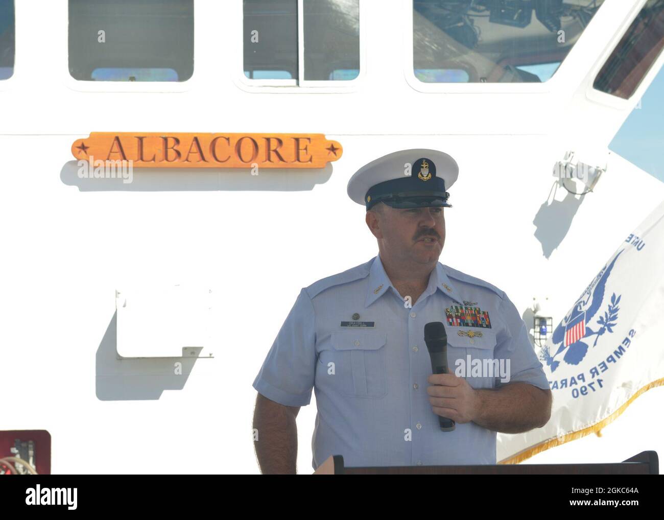 Uscgc albacore hi-res stock photography and images - Alamy