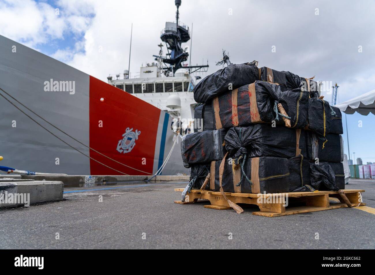 Wmsl 750 hi-res stock photography and images - Alamy