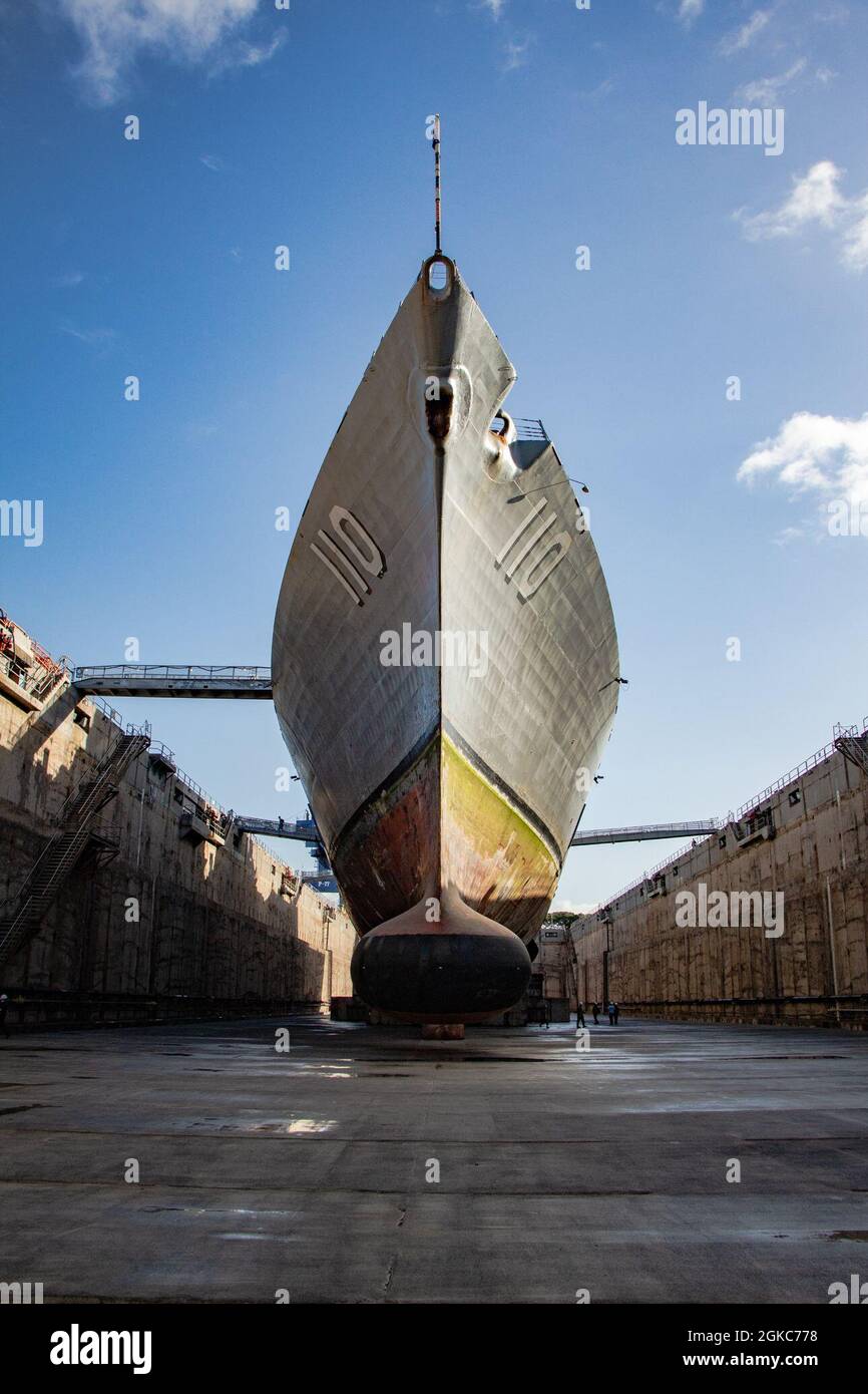 The Arleigh Burke-class guided-missile destroyer USS William P Lawrence ...