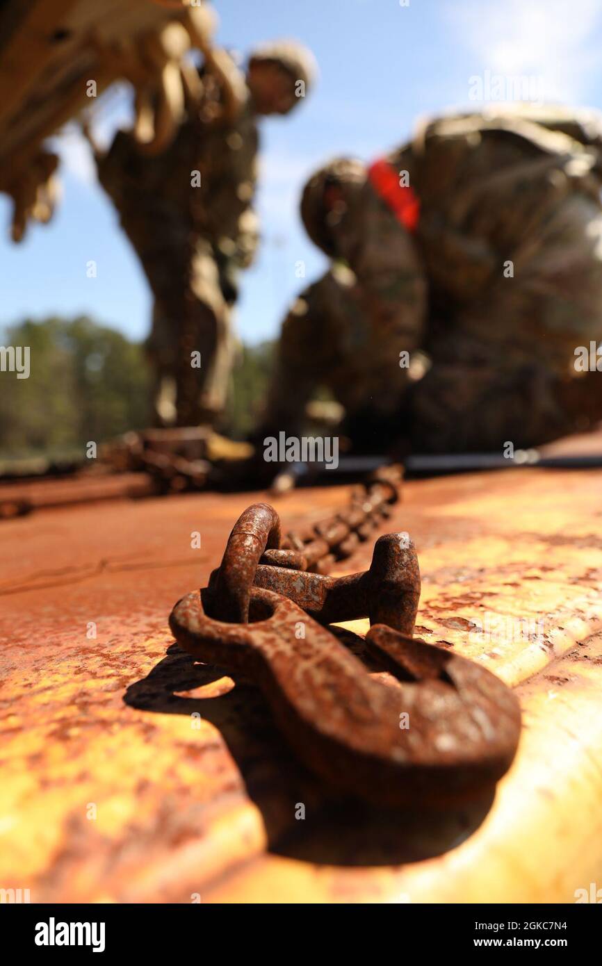 Soldiers with the 632nd Support Maintenance Company, 87th Combat ...