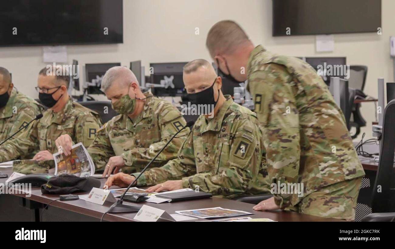 First Army Commanding General Lt. Gen. Thomas James Jr., meets with Col ...