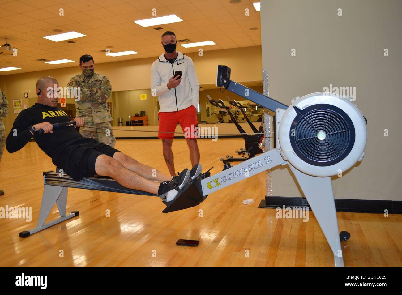 U.S. Army Master Sgt. Michael Cariaga, a member of the Soldier Recovery ...