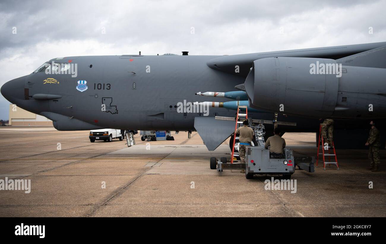 Afgsc barksdale afb 2nd bomb wing weapons load b 52 stratofortress hi ...