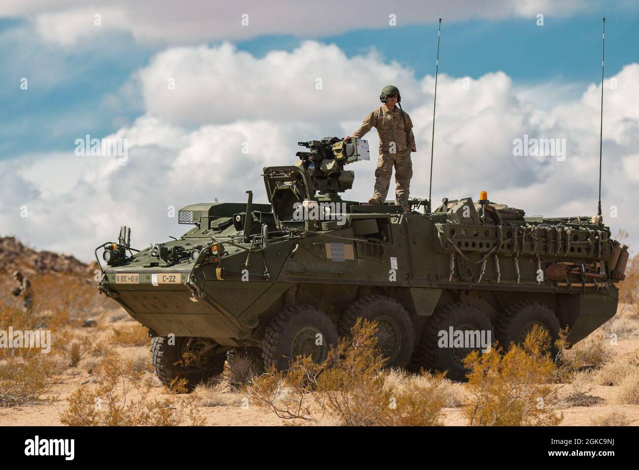 A Washington Army National Guard Soldier, assigned to 3rd Battalion ...