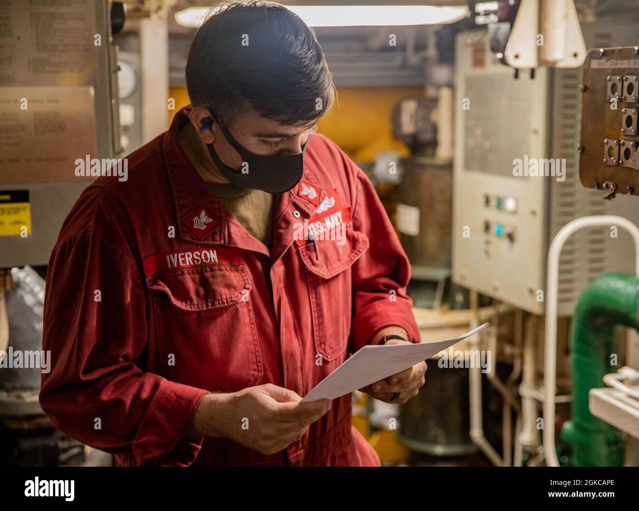 EAST CHINA SEA (March 11, 2020) Damage Controlman 1st Class Curtis ...
