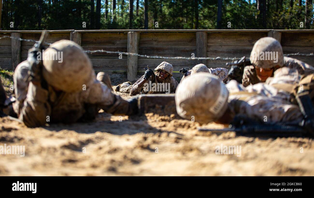 Recruits assigned to Papa Company, 4th Recruit Training Battalion ...