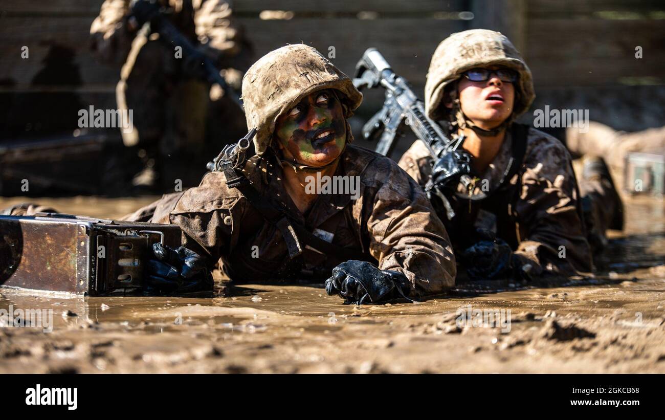 Recruits assigned to Papa Company, 4th Recruit Training Battalion ...