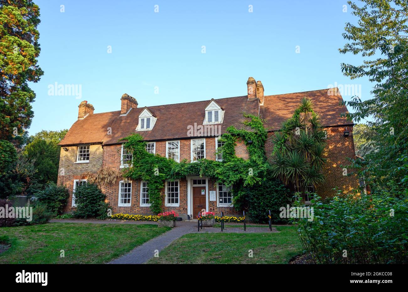 Old rectory london hi-res stock photography and images - Alamy
