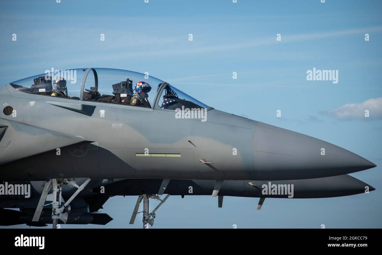 Lt. Col. Richard Turner, 40th Flight Test Squadron commander, pilots ...