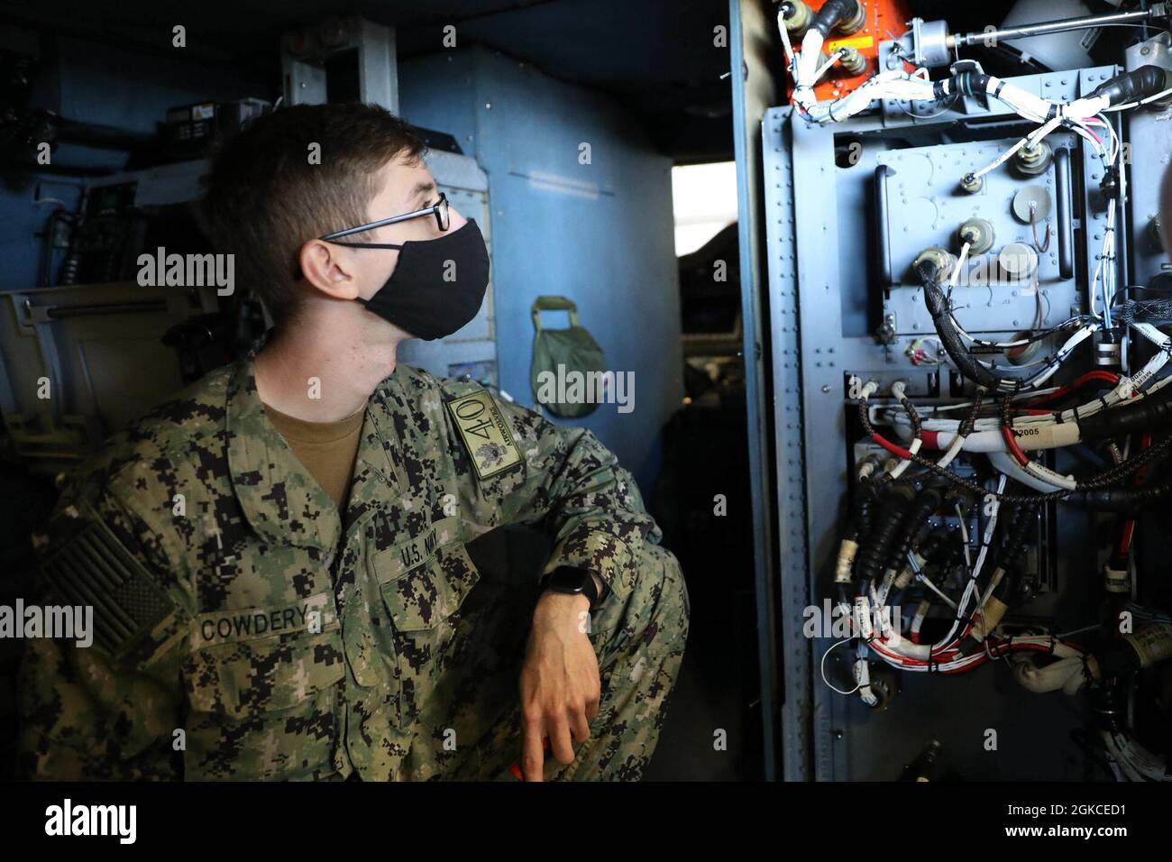 Helicopter maritime strike squadron 40 hi-res stock photography and ...