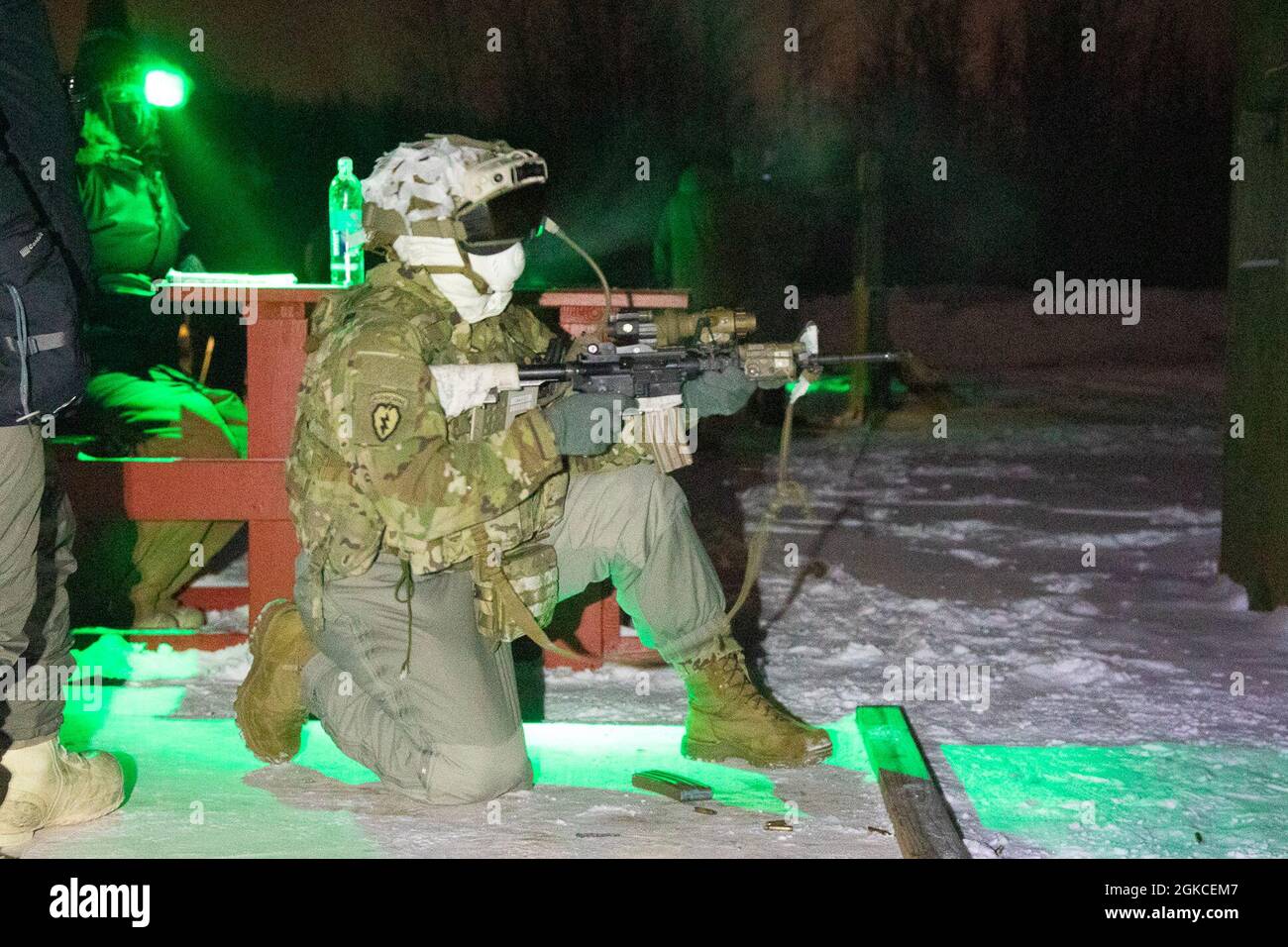 Soldier from 4th Brigade Combat Team, 25th Infantry Division test IVAS ...