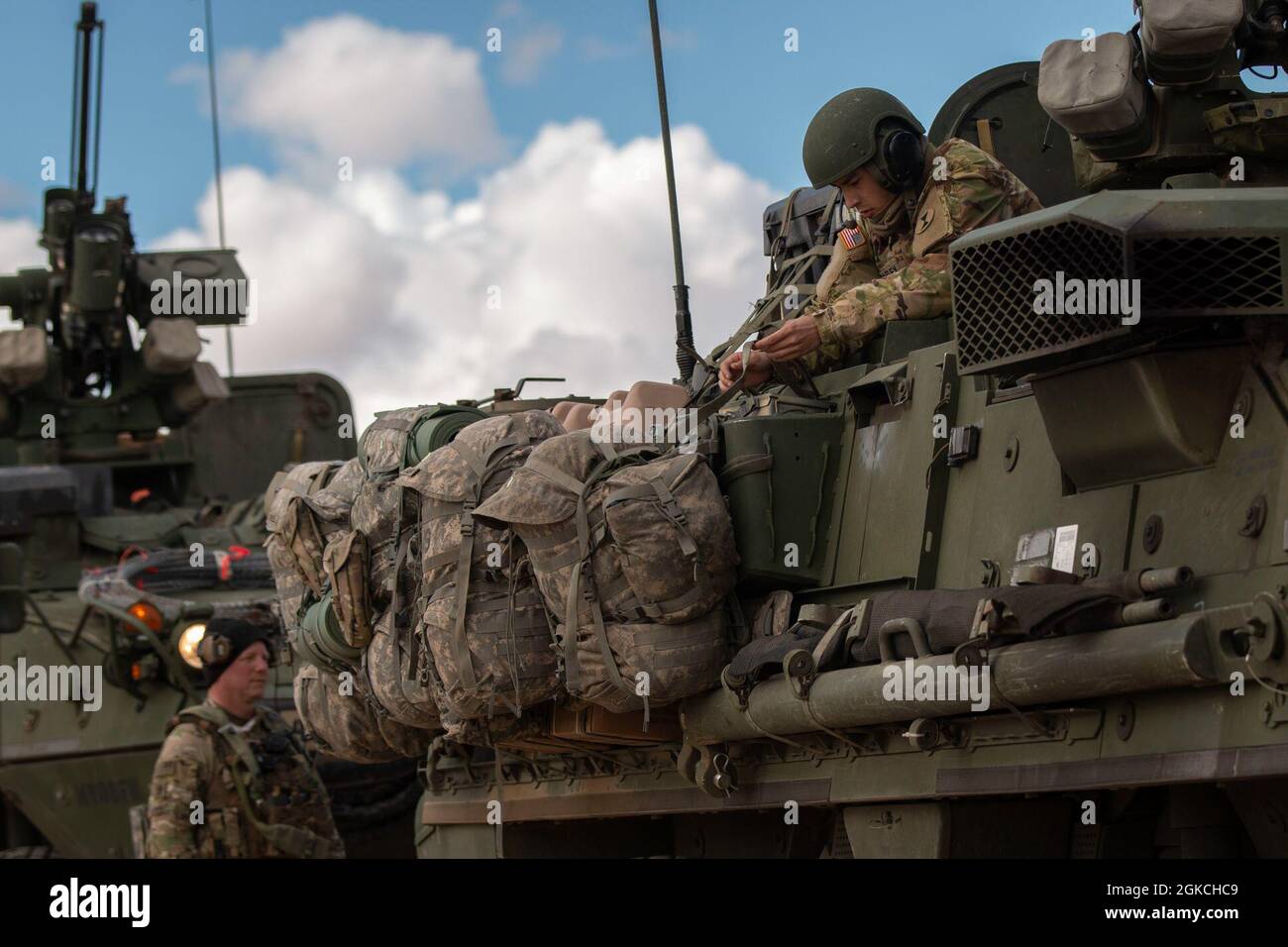 Washington Army National Guard Soldiers, assigned to 3rd Battalion, 161 ...