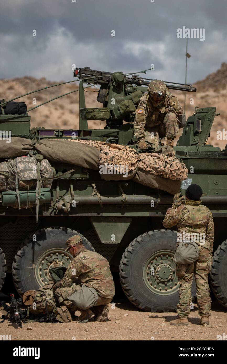 Washington Army National Guard Soldiers, assigned to 3rd Battalion, 161 ...