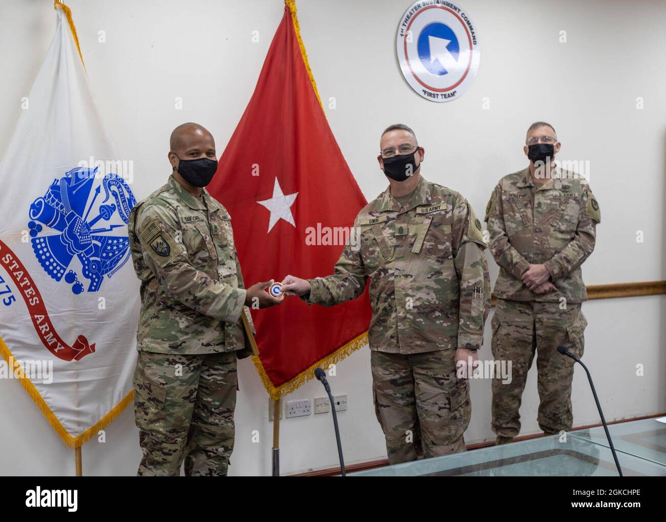 Theater aviation sustainment maintenance group hi-res stock photography ...