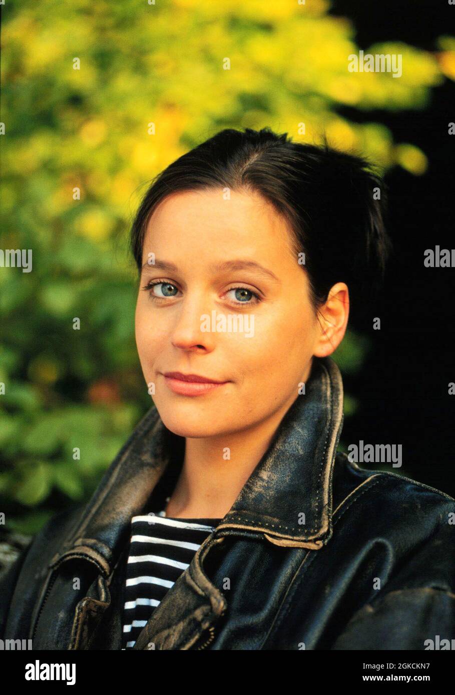 Jule Ronstedt, deutsche Schauspielerin, TV Seriendarstellerin, Portrait ...