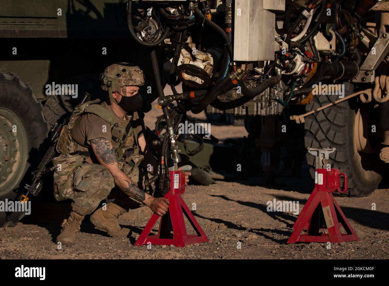 A Washington Army National Guard soldiers, assigned to India Company ...