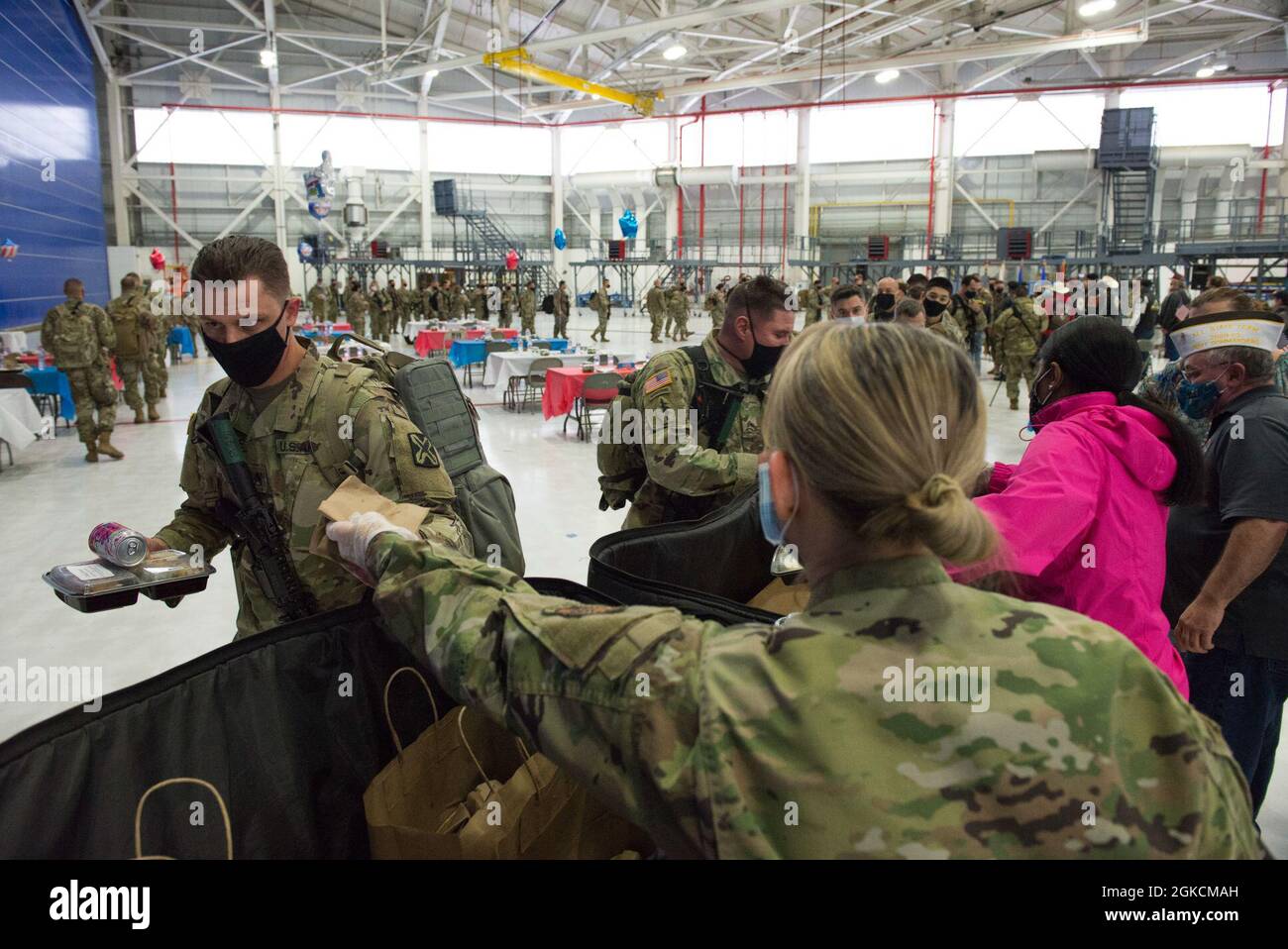 American soldiers return home hi-res stock photography and images - Alamy