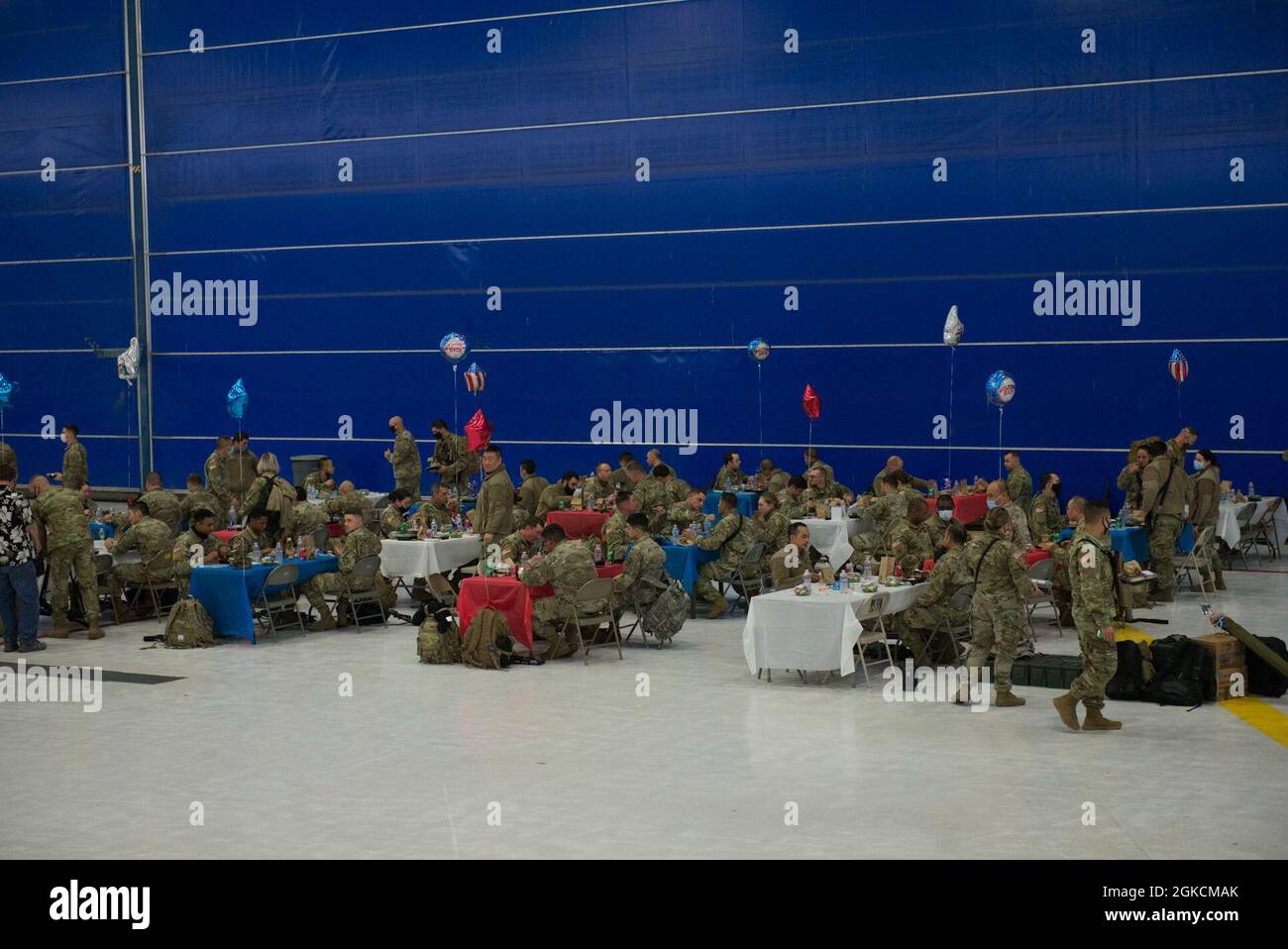 U.S. Army Soldiers from the 223rd Military Intelligence Battalion ...