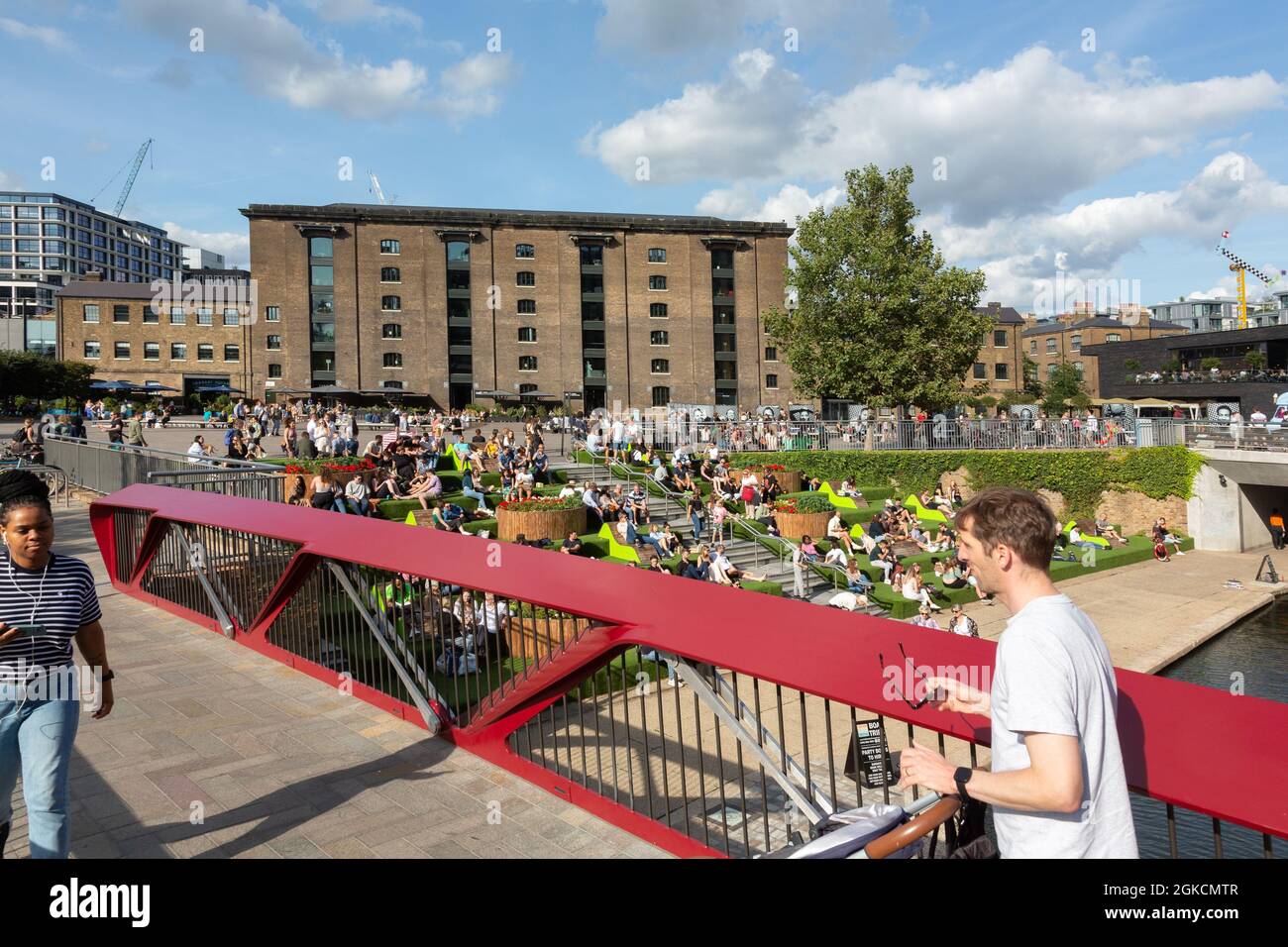 Esperance Bridge, King's Cross, London, UK Stock Photo - Alamy