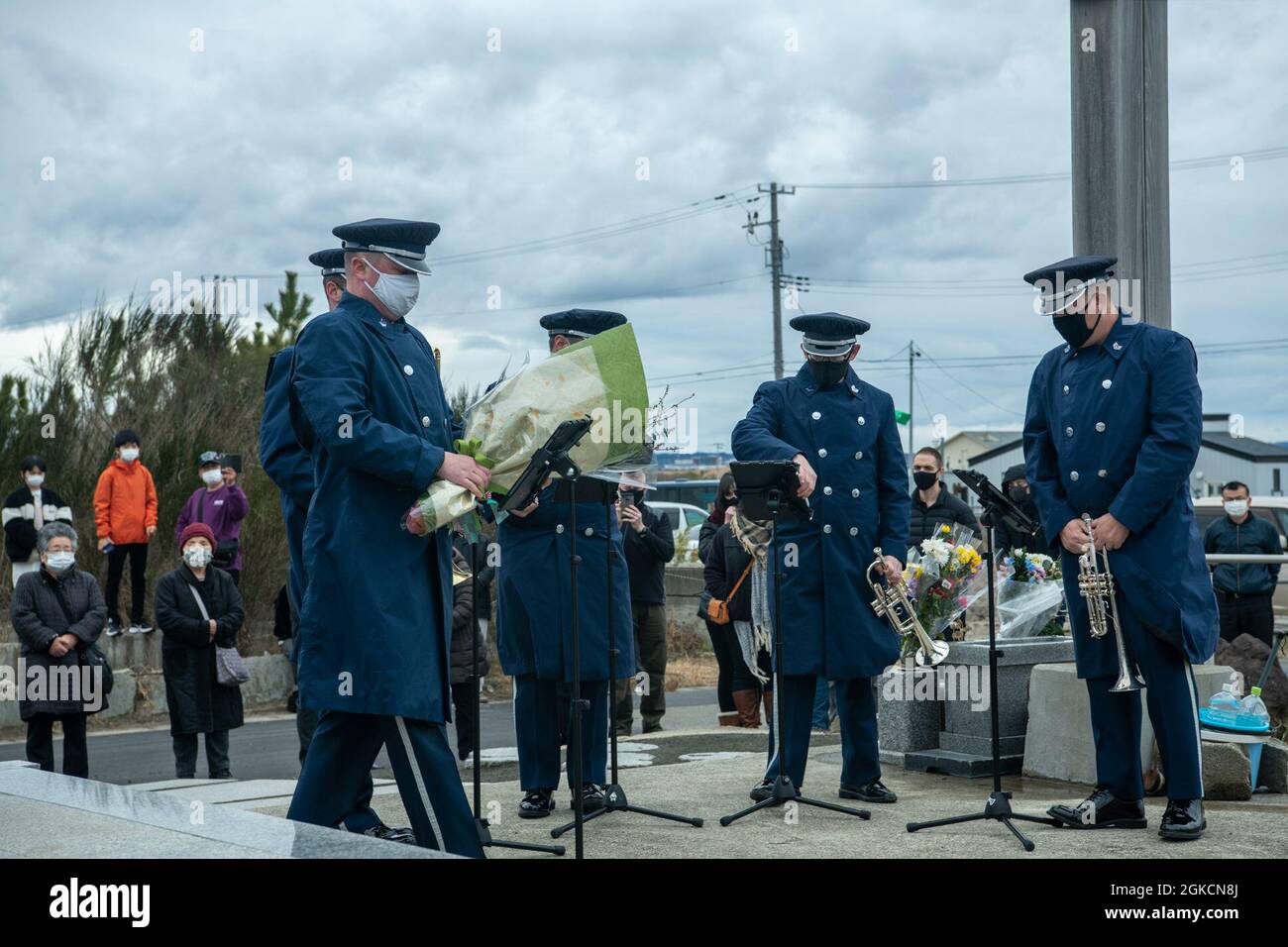 TSgt Michael Mannella, a trombonist for the Air Force Band of the ...