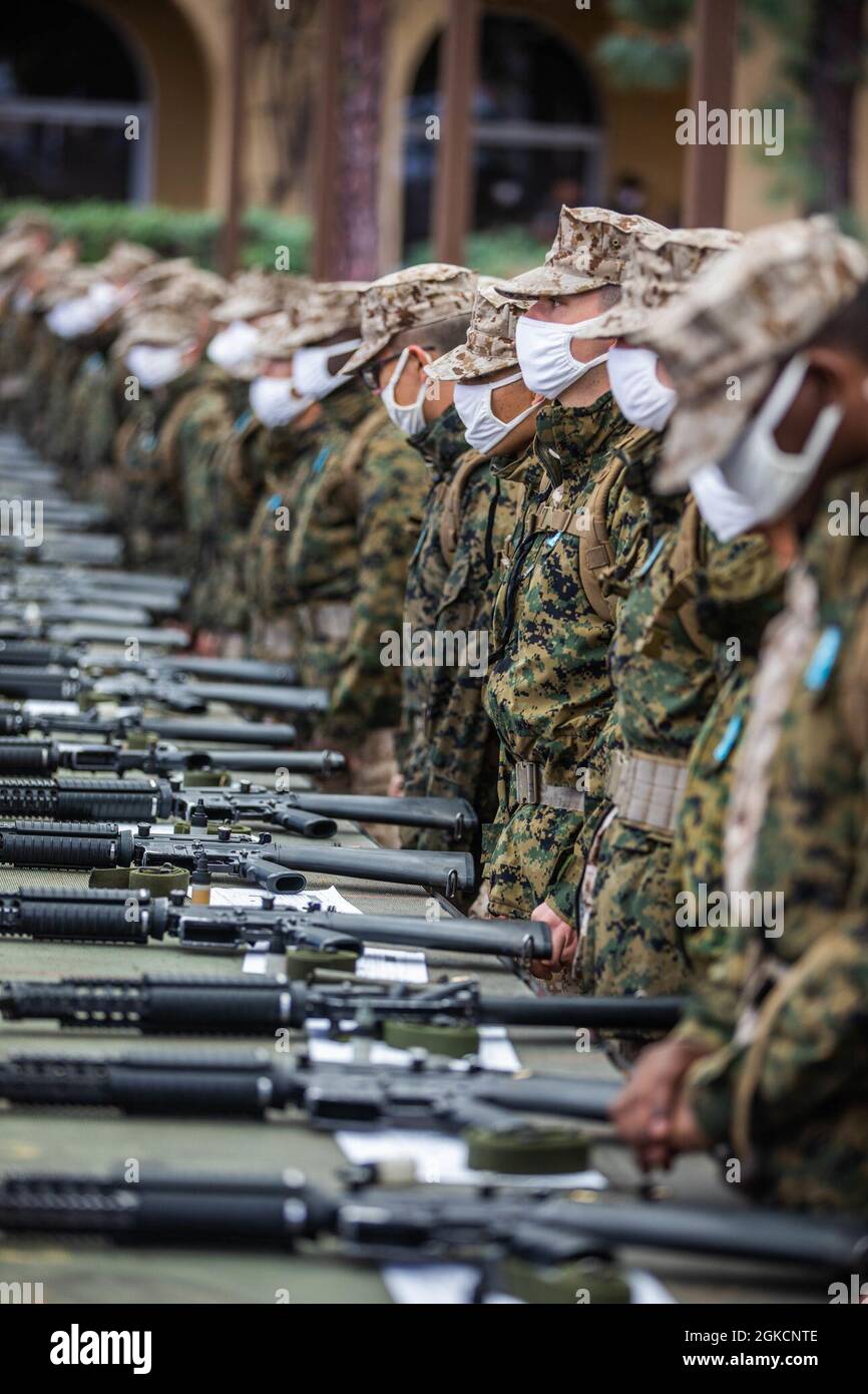Recruits with India Company, 3rd Recruit Training Battalion, receive ...