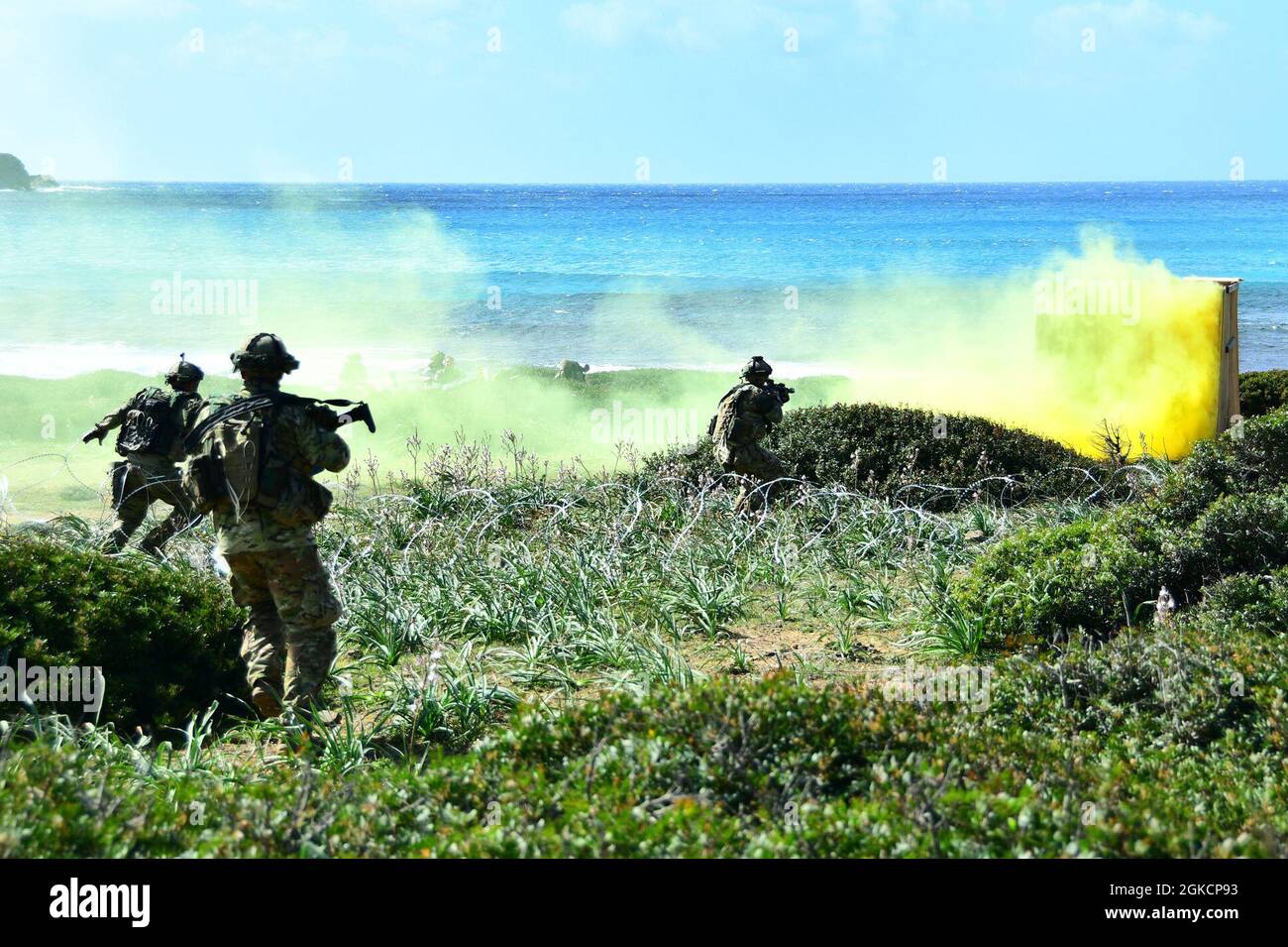 U.S. Army paratroopers assigned to Legion Company, 1-503rd Infantry ...