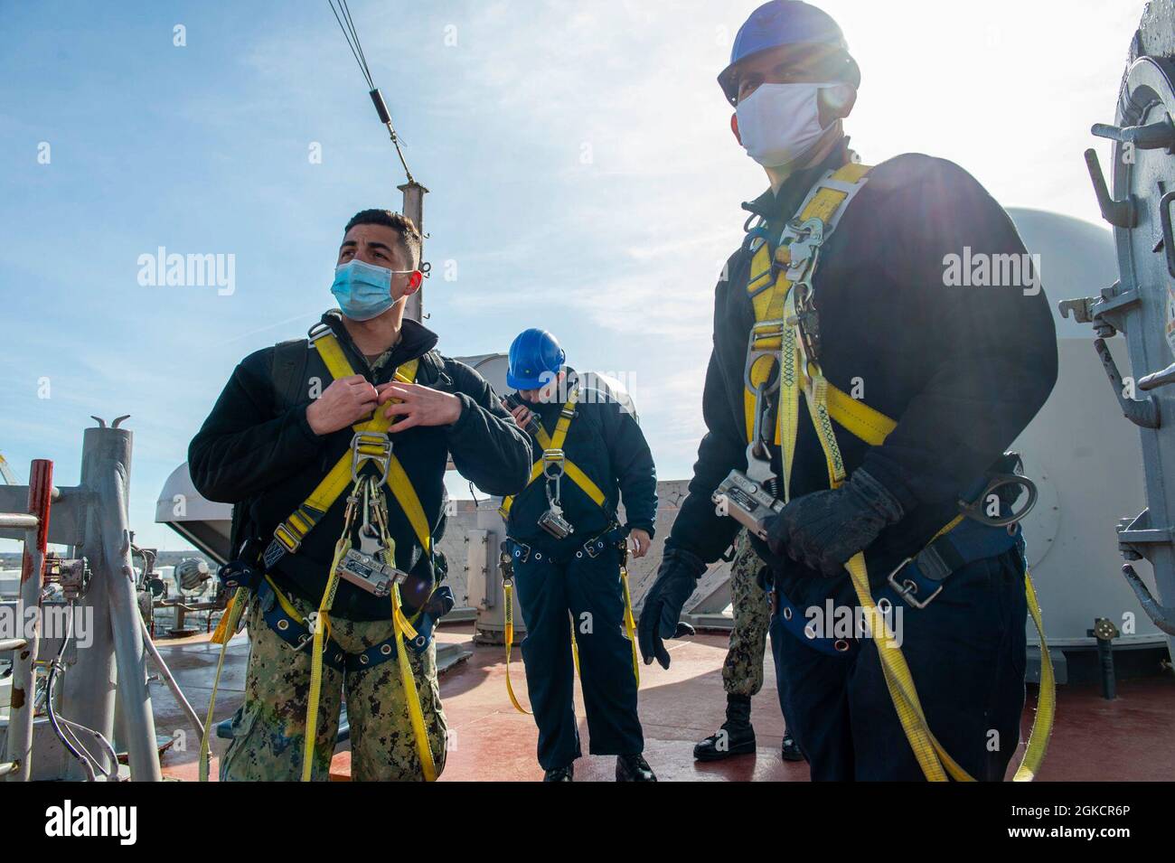 210315-N-SY758-1020 PORTSMOUTH, Va. (March 15, 2021) Sailors wait for a ...