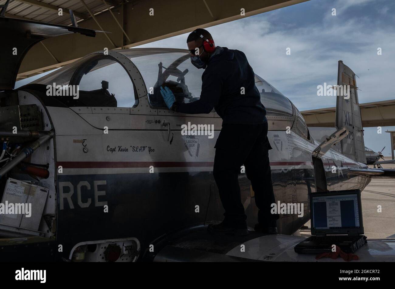 Team XL maintenances works to keep pilots in the air all and complete ...