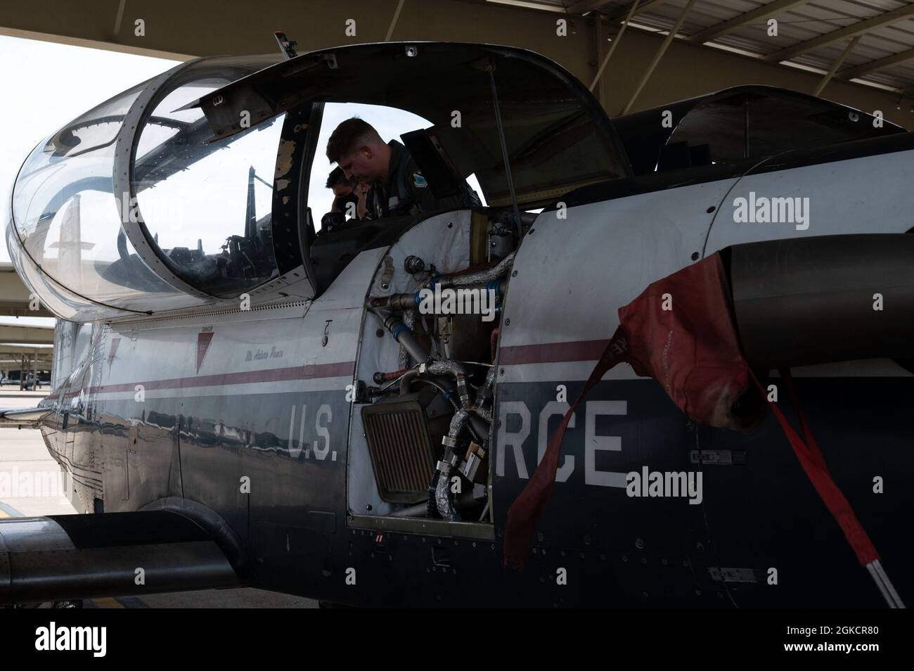 Team XL maintenances works to keep pilots in the air all and complete ...
