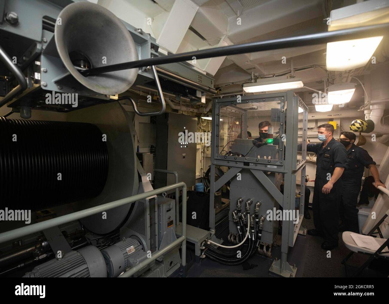 210315-N-VD554-0191 PACIFIC OCEAN (March 15, 2021) – Sailors aboard the ...