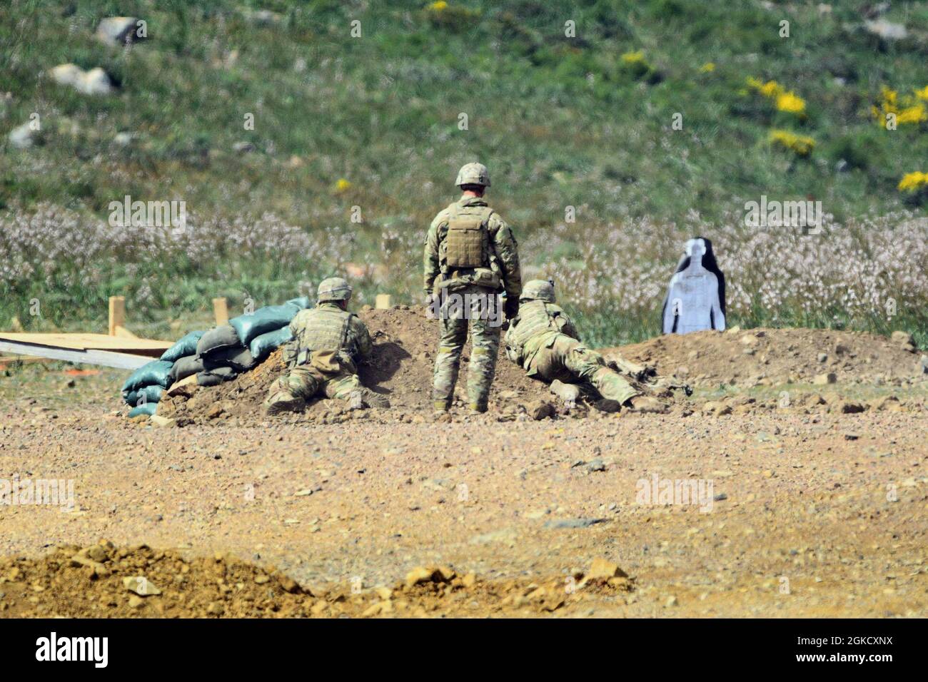 U.S. Army paratroopers assigned to Legion Company, 1-503rd Infantry ...