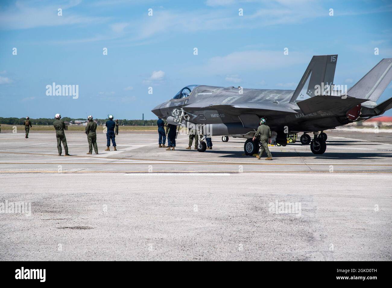 Marines from the 2nd Marine Aircraft Wing prepare an F-35 Lightning II ...