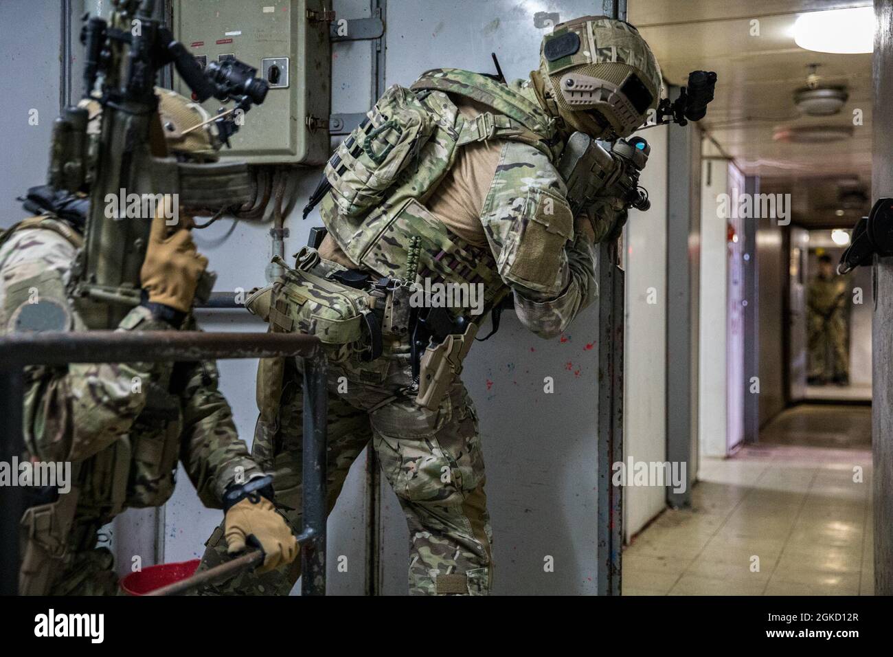 Naval Special Warfare Task Unit Europe (NSWTU-E), Greek Underwater ...
