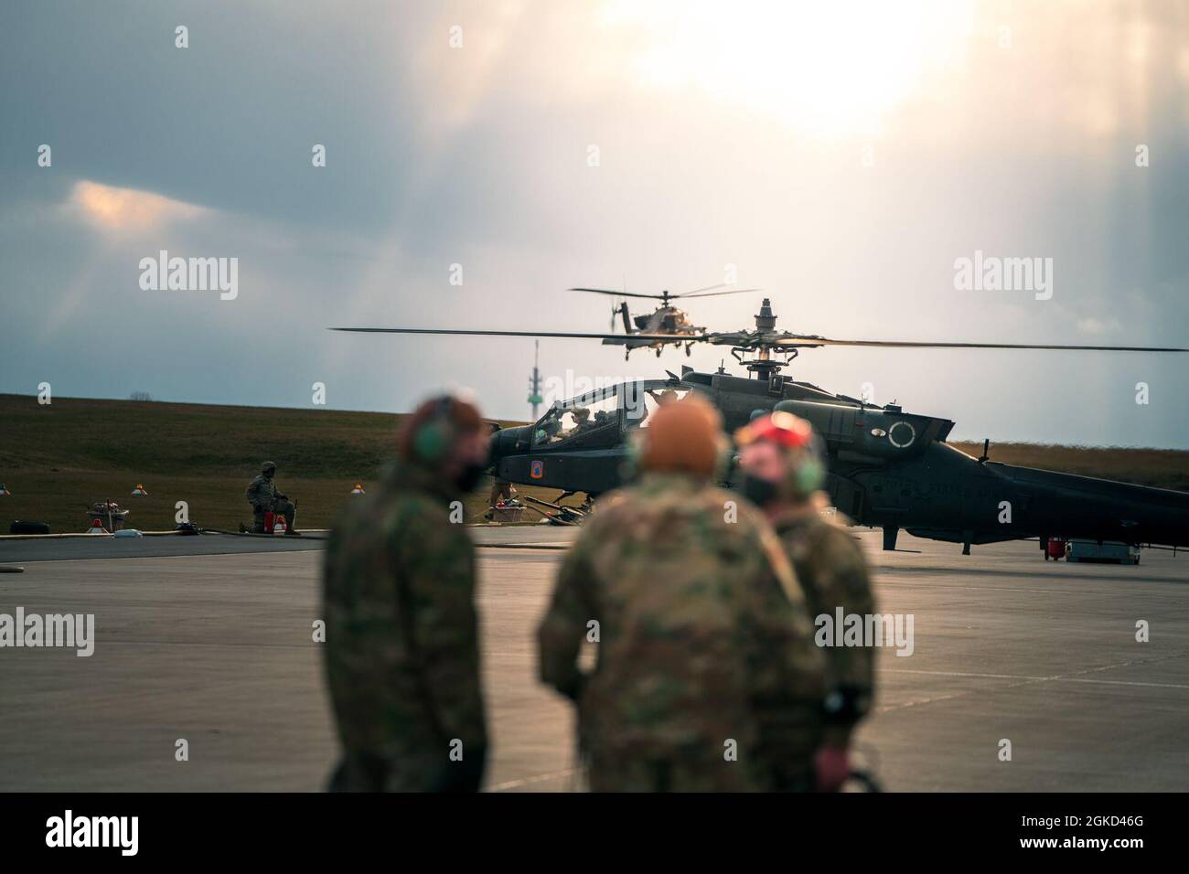 A fully-fueled AH-64 Apache of the 12th Combat Aviation Brigade ...