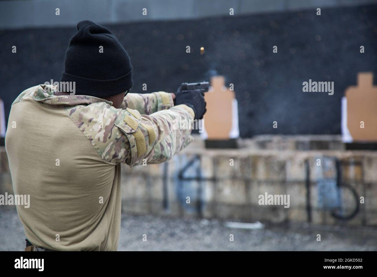 Glock 19 hi-res stock photography and images - Alamy