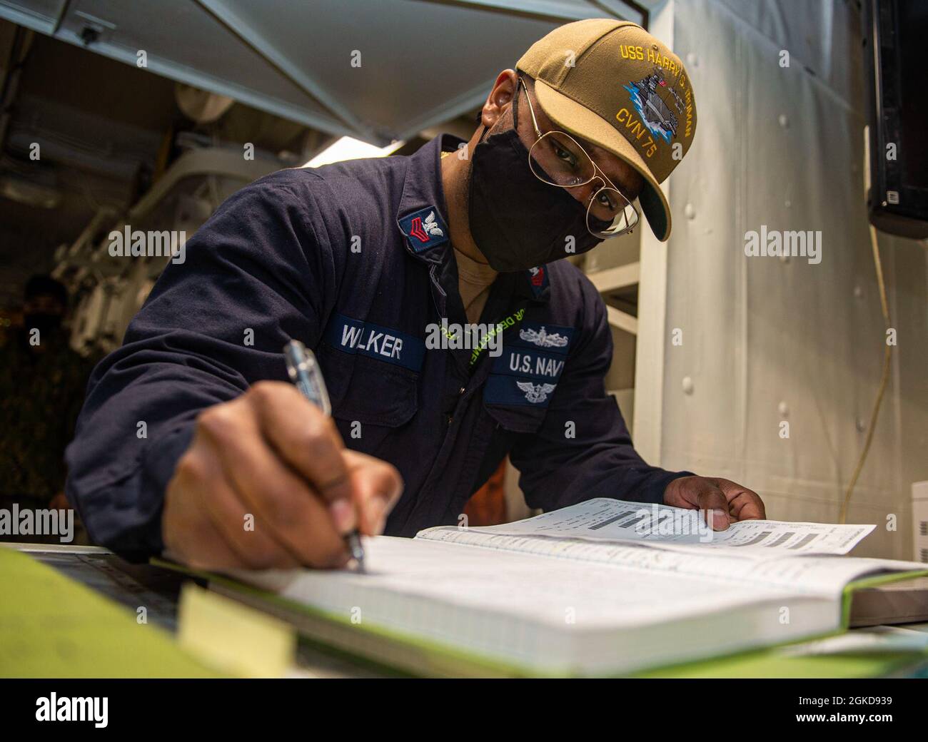 Uss walker hi-res stock photography and images - Alamy