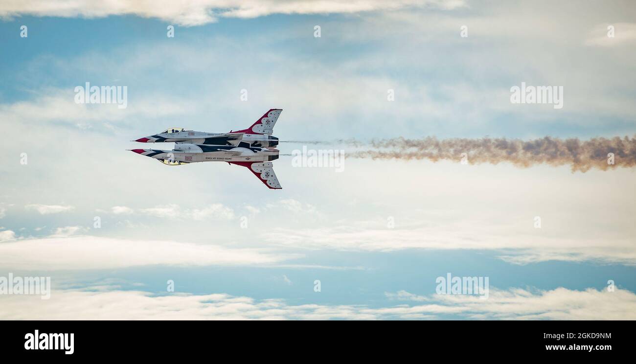 Maj. Michelle Curran, U.S. Air Force Air Demonstration Squadron ...