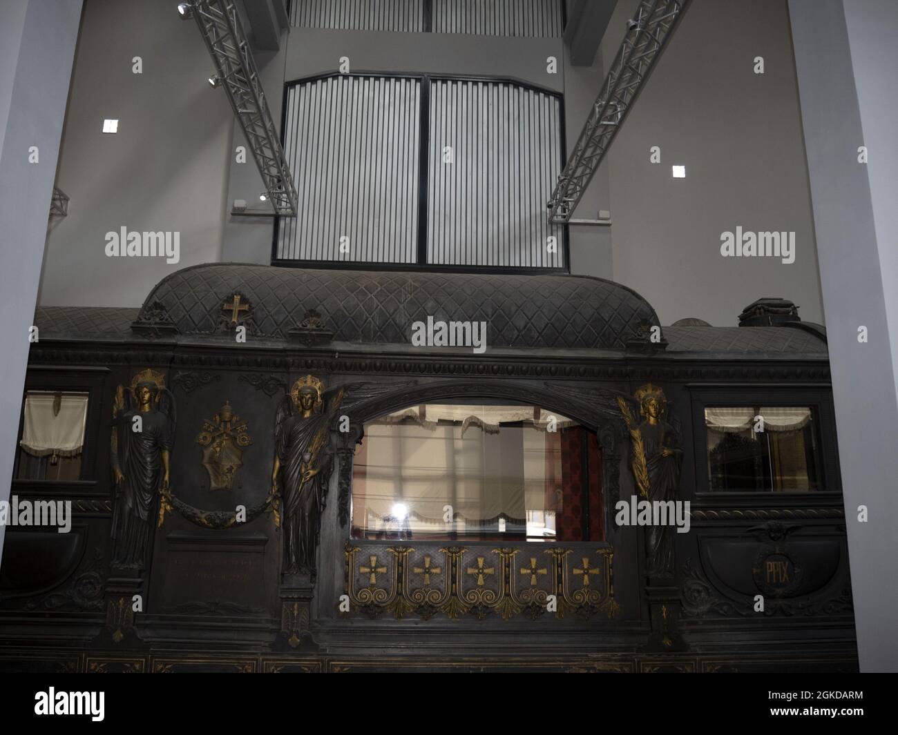 Pope Pio IX papal historic 1846 train wagon Stock Photo - Alamy