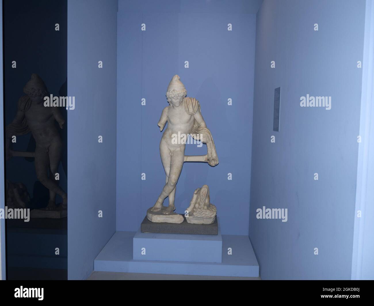 Perseus old roman marble statue detail Stock Photo - Alamy