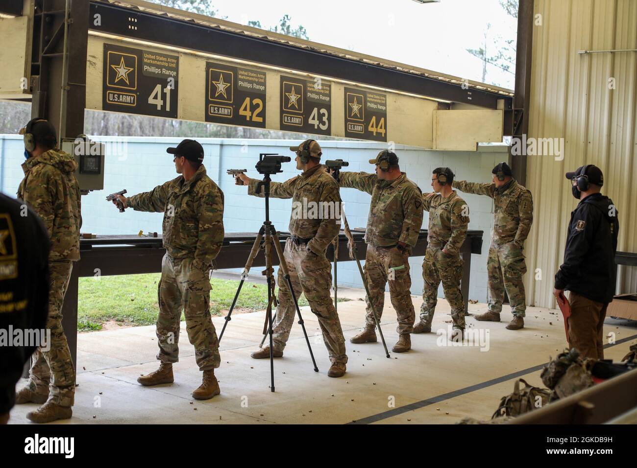 All army small arms competition hi-res stock photography and images - Alamy