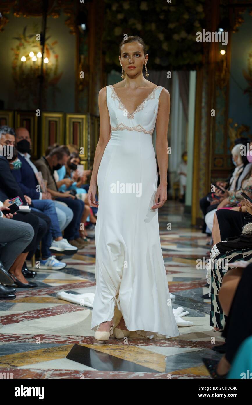 Madrid, Spain. 14th Sep, 2021. A model walks the Atelier Couture runway ...