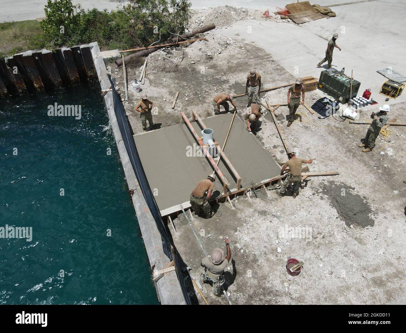 Bollard foundation hi-res stock photography and images - Alamy